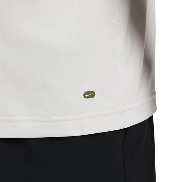 Nike Dri-fit Uv T-shirt With Graphic Detail - White
