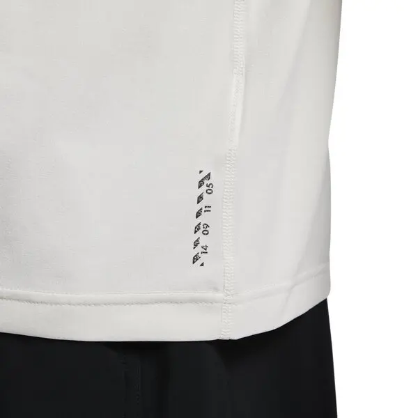 Nike Dri-fit Uv T-shirt With Graphic Detail - White