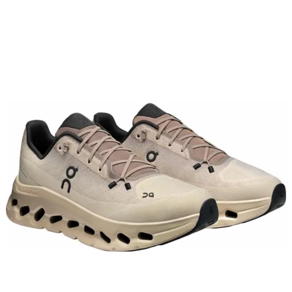 On Cloudtilt Sneakers - Cinder/sand