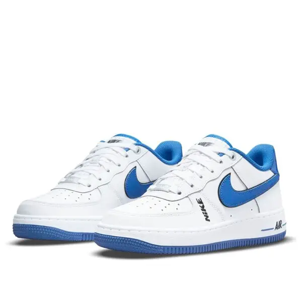 Nike Force 1 Lv8 Low Top Sneakers
