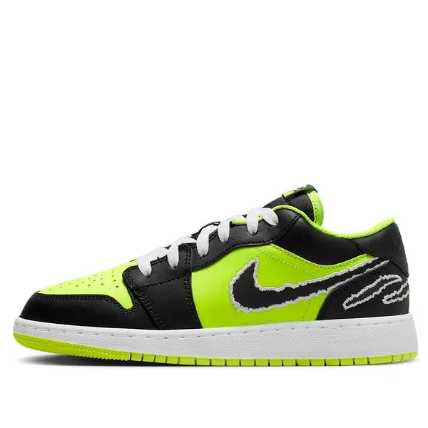JORDAN 1 Se "black Cat" Low Top Sneakers - Volt/white/black