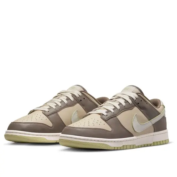 Nike Dunk Low "velcro Tongue Milk Tea" Sneakers - Brown