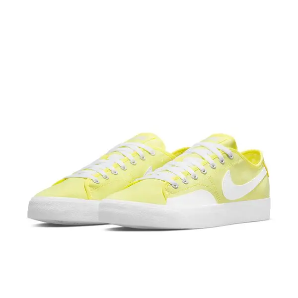 Nike Blazer Court Sb Sneakers - Yellow/white
