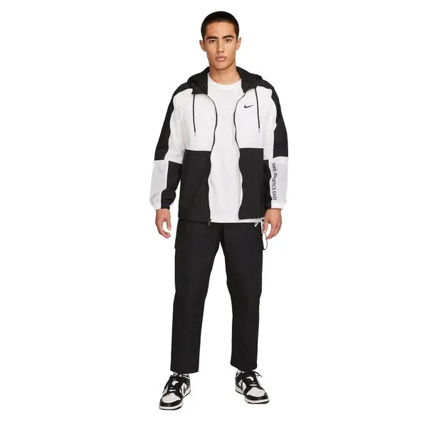 Nike Club Woven Cargo Pants