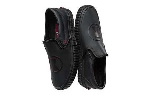 VANS Marvel X Widow Slip-on Sneakers