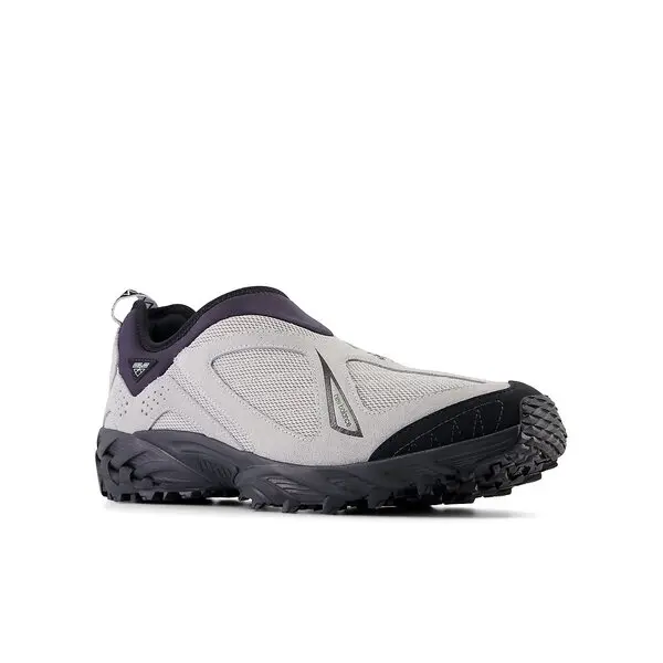 NEW BALANCE 610s Sneakers - Grey/black