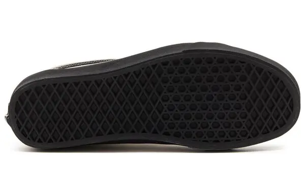 VANS Authentic Low Top Sneakers - White/black