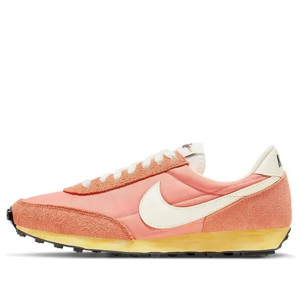 Nike Daybreak Se "light Madder Root" Sneakers - Pink
