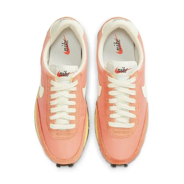 Nike Daybreak Se "light Madder Root" Sneakers - Pink