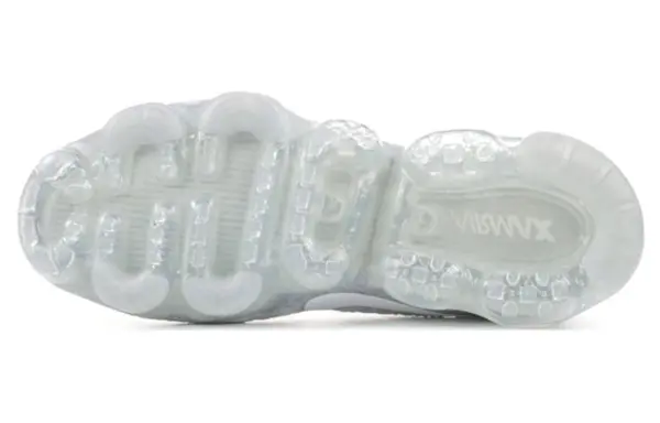 Nike Vapormax Se Athletic Sneakers - White