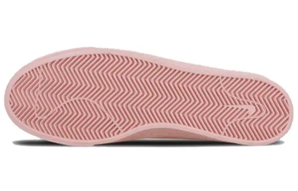 Nike Nba X Bruin Low Sb 'bubblegum' Sneakers - Pink