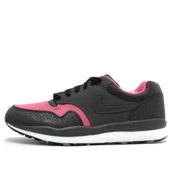 Nike Safari Le Sneakers - Pink