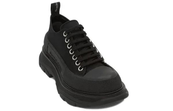 Alexander McQueen Tread Slick Lace Up Sneakers - Black