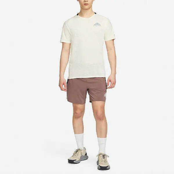 Nike Dri-fit Trail Solar Chase Short Sleeve Running T-shirt - Cocnut Milk