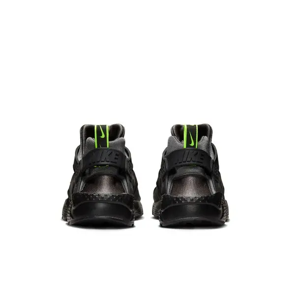 Nike Huarache Run Low Top Sneakers - Black