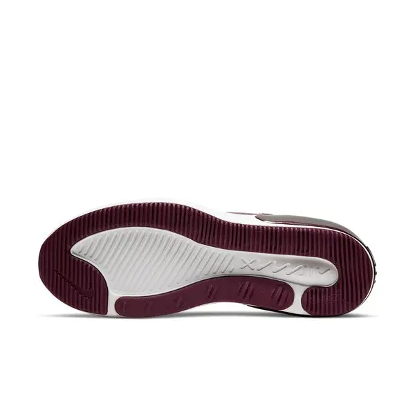 Nike Max Dia Sneakers
