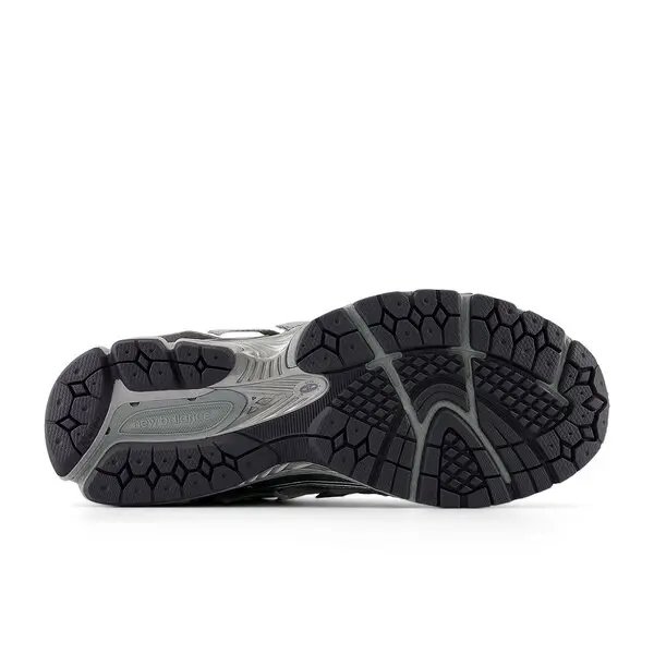 NEW BALANCE 1906a Sneakers - Concrete/silver Metallic