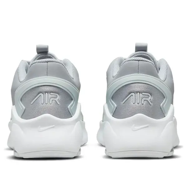 Nike Max Bolt Low-top Sneakers - Grey/green