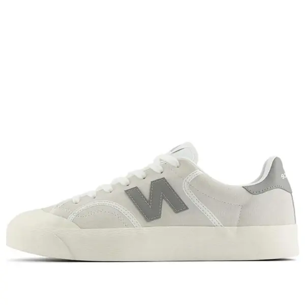 NEW BALANCE 100 Sneakers - Shadow Grey