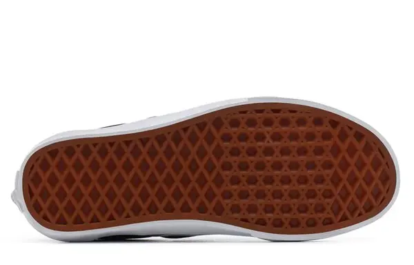 VANS Classic Slip-on Sneakers