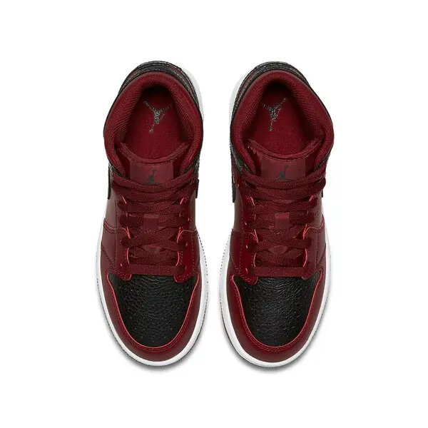 JORDAN 1 Retro Mid Sneakers
