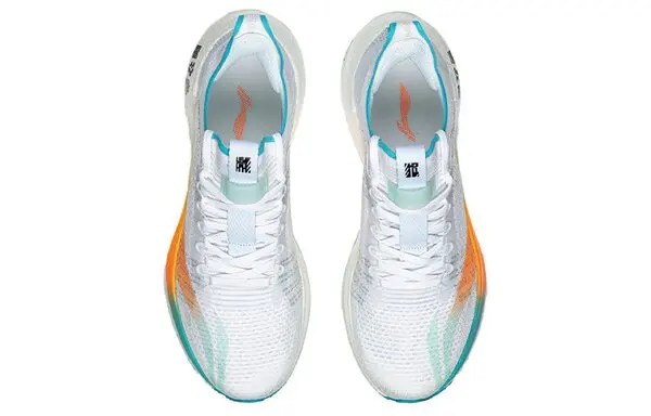 LI-NING Essential Arrs003 Low Top Sneakers