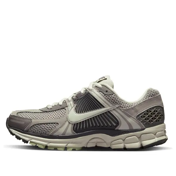 Nike Zoom Vomero Cobblestone Sneakers - Cobblestone/light Bone