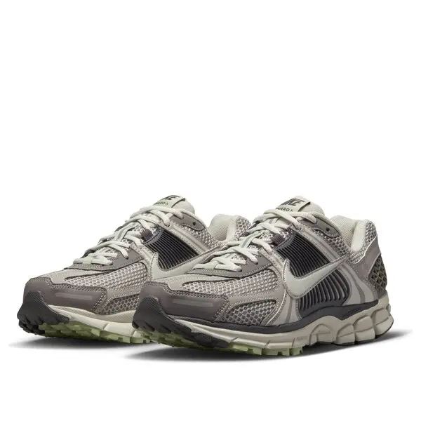 Nike Zoom Vomero Cobblestone Sneakers - Cobblestone/light Bone