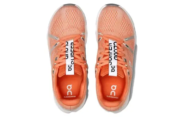 On Cloudsurfer Sneakers - Flame/white