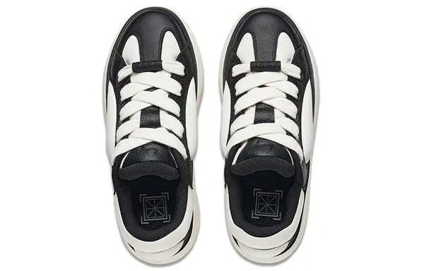 LI-NING Yunyou C4d Sneakers - Black/white