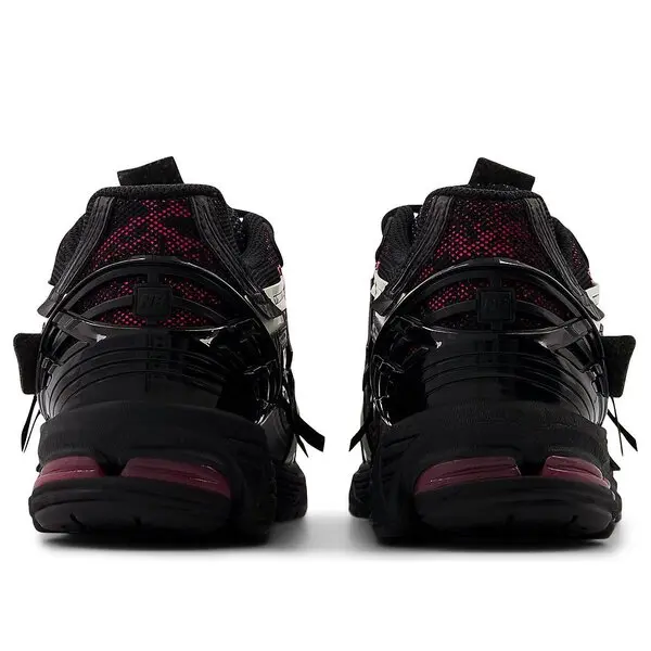 NEW BALANCE 1906a Sneakers - Black/dragon Berry/white