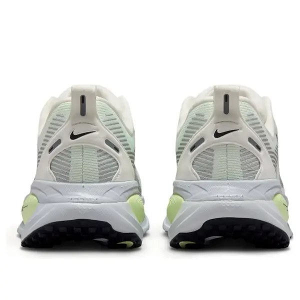 Nike Zoom Vomero 18 Sneakers - Summit White/barely Volt/light Silver