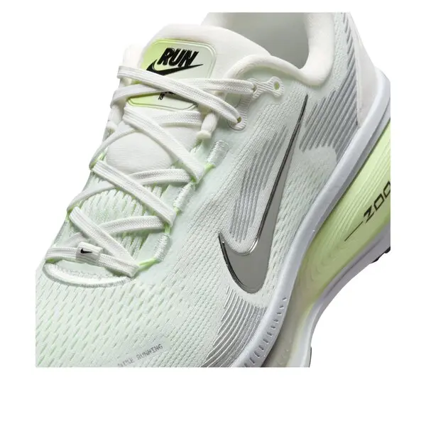 Nike Zoom Vomero 18 Sneakers