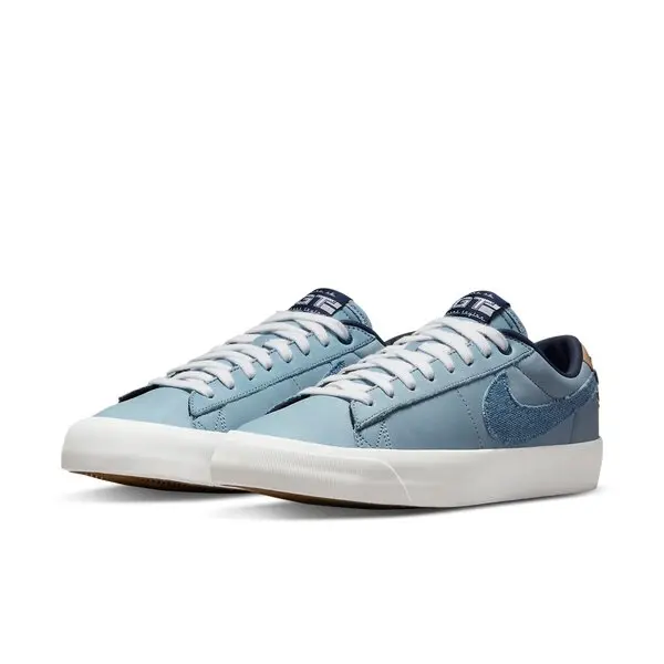 Nike Blazer Low Gt Sb Sneakers - Blue/white