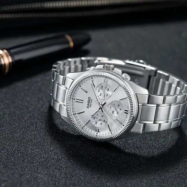 Casio Stainless Steel Quartz Analog Watch - White