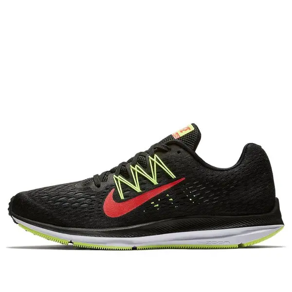 Nike Zoom Winflo 5 Athletic Sneakers - Black
