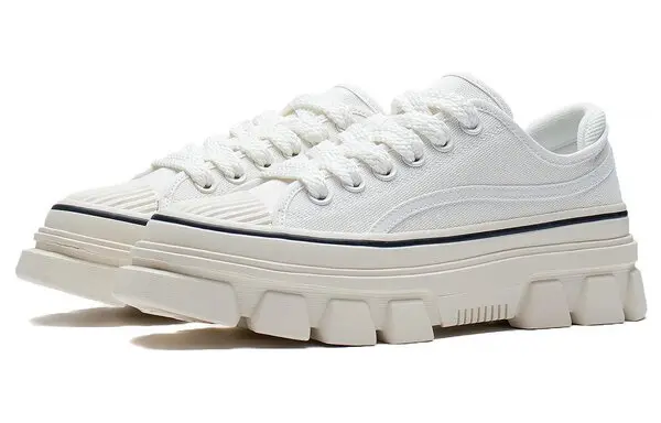 LI-NING Cf Classic Canvas Low Top Lace-up Sneakers - White