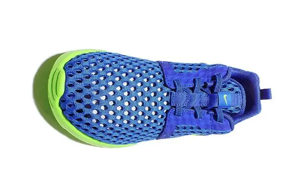 Nike Roshe One Flight Weight Sneakers