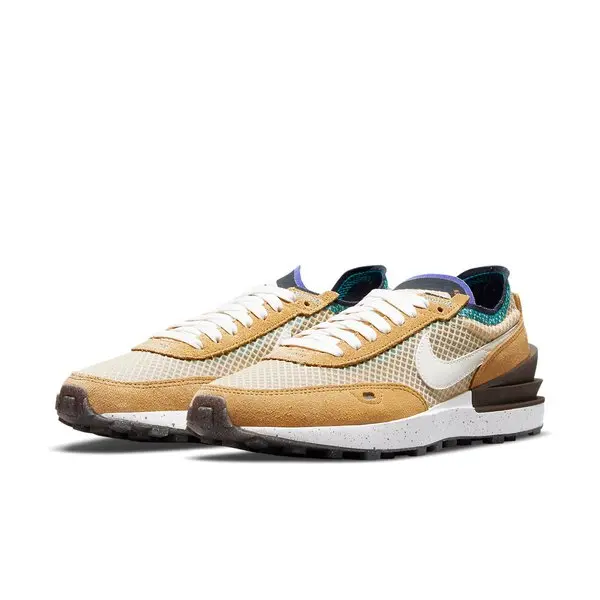 Nike Waffle One Low Top Sneakers - Cream/brown