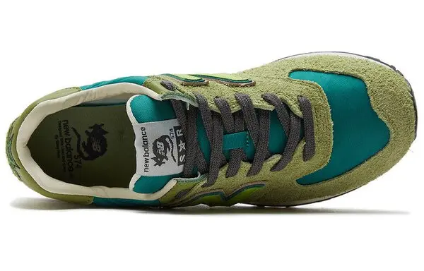NEW BALANCE Stray Rats X 574 Sneakers - Green