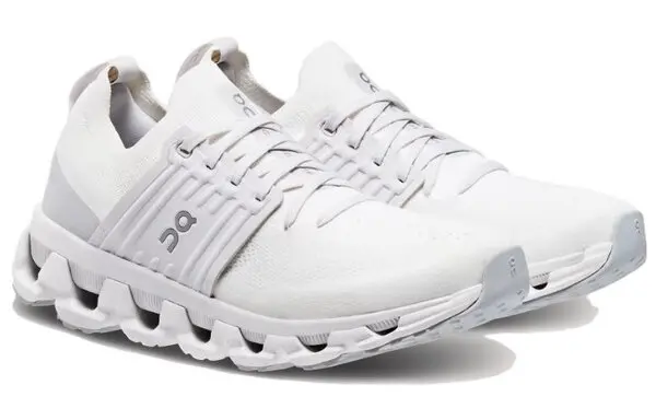 On Cloudswift 3 Athletic Sneakers - White/frost