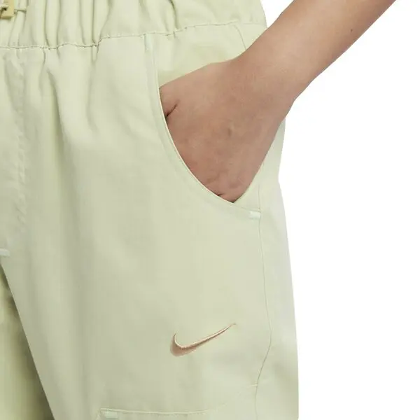 Nike Solid Logo Woven Track Pants