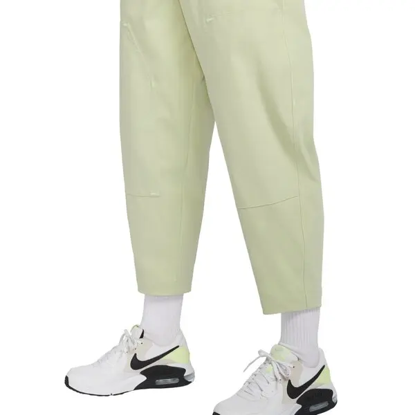 Nike Solid Logo Woven Track Pants