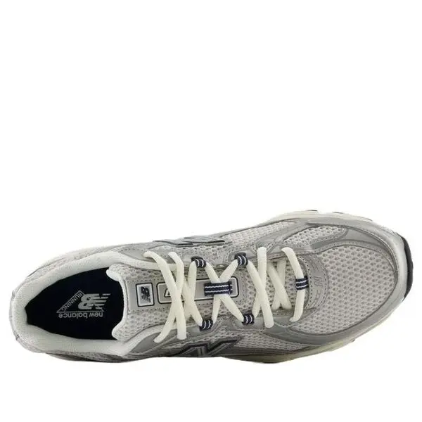 NEW BALANCE 740 Sneakers - White/silver