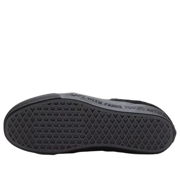 VANS Otw X Neighborhood Half Cab 33 Sneakers