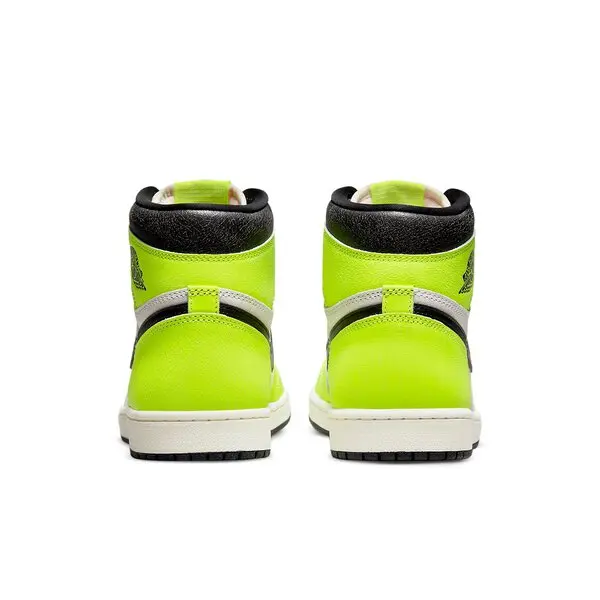 JORDAN 1 Retro High Og 'visionaire' Sneakers - Volt/black/sail