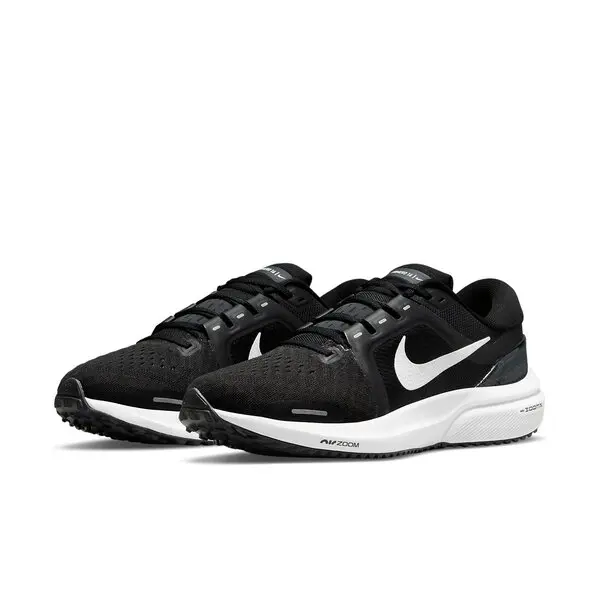 Nike Zoom Vomero 16 Athletic Sneakers