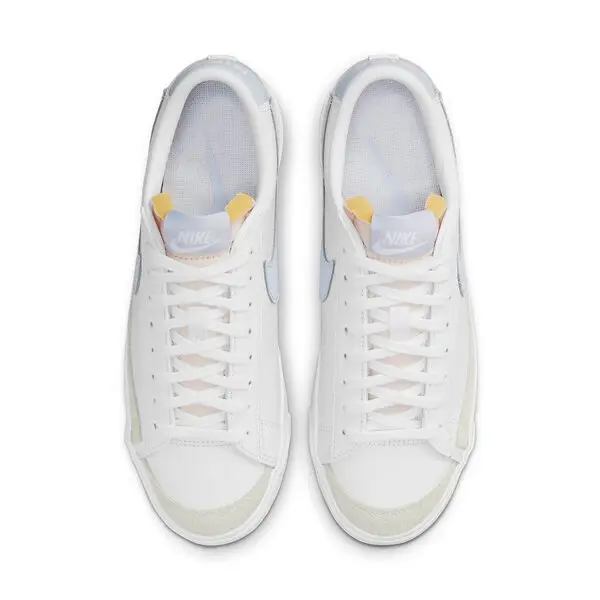 Nike Blazer Low '77 "white Ghost" Sneakers - White/blue