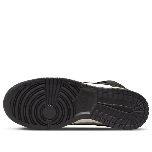 Nike Dunk High Vintage Black Sneakers - Black/white