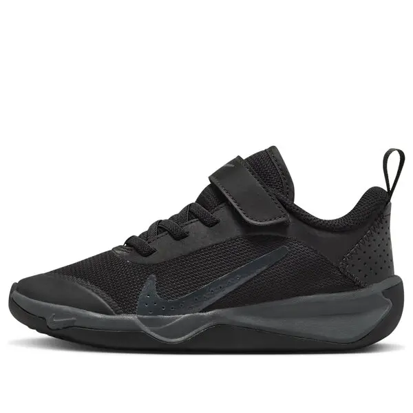 Nike Omni Multi-court Sneakers